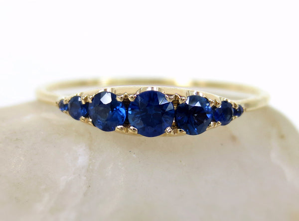 Seven-Stone Graduated Blue Sapphire Ring in 18K Yellow Gold - 0.31cts ...